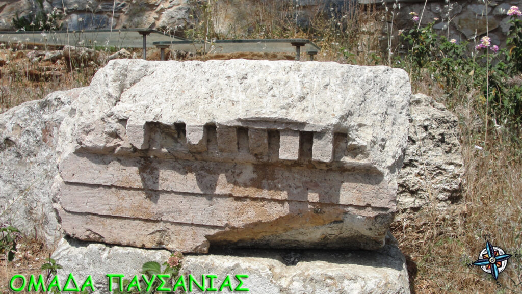 Η ΑΓΙΑ ΘΕΚΛΑ ΚΑΙ Ο ΑΡΧΑΙΟΣ ΠΕΡΙΒΟΛΟΣ – Πύλη Ιάσωνος και Ρέας
